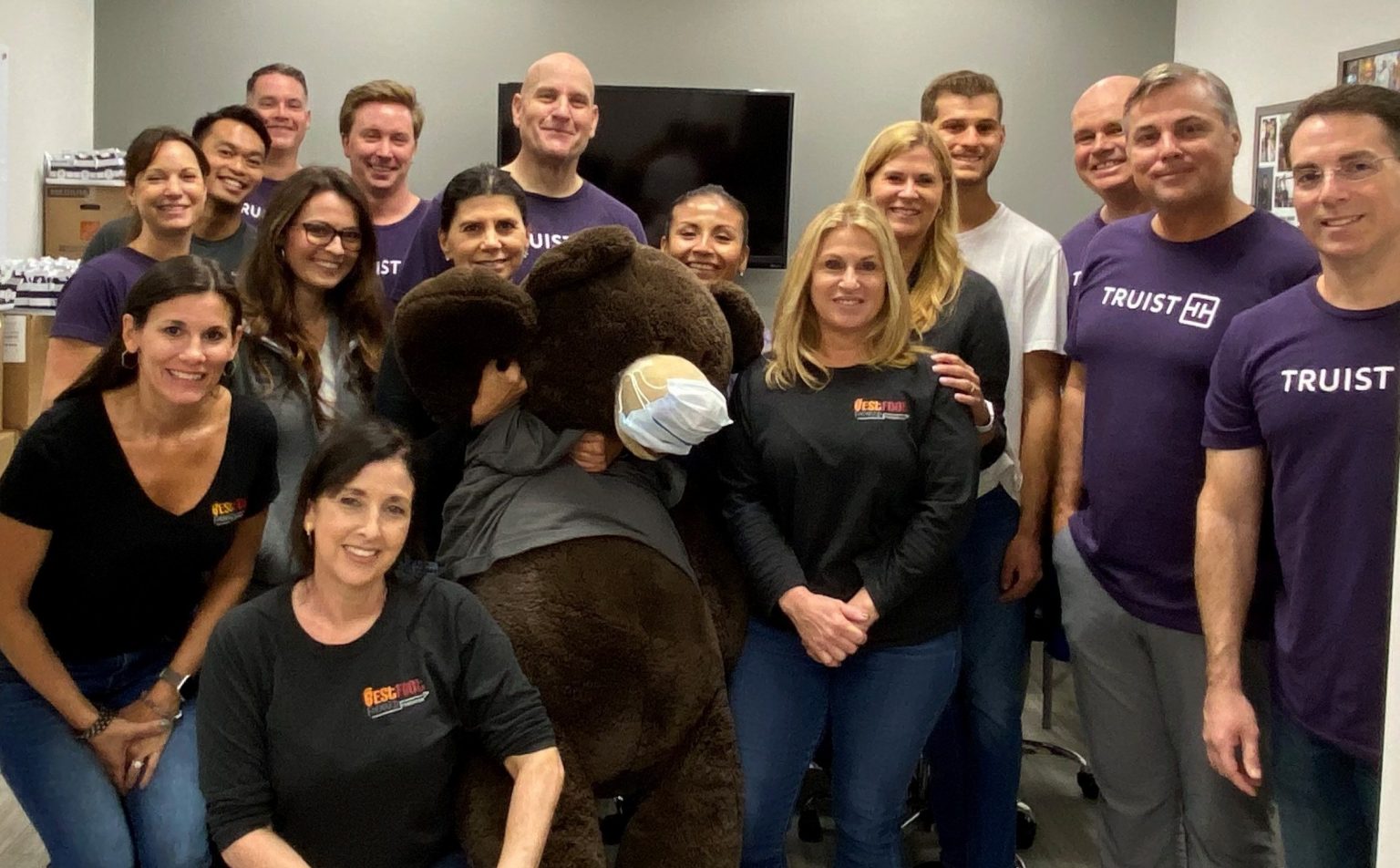 Truist Bank Volunteers – Best Foot Forward Foundation